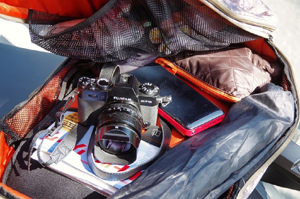 GOLDWIN GWM X-OVER DAYPACK 30 | DOKOIKO どこいこ：バイクツーリングに行くなら